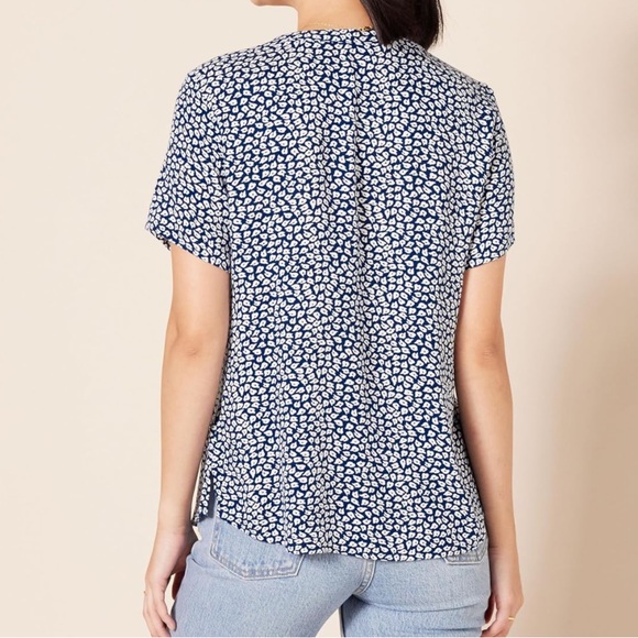 Amazon Essentials | Tops | Amazon Essentials Womens Shortsleeve Woven ...